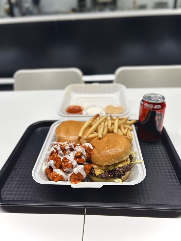 SMSHBRGR - Updated June 2026 - 20 Photos - 227 Main Street Markham N ...