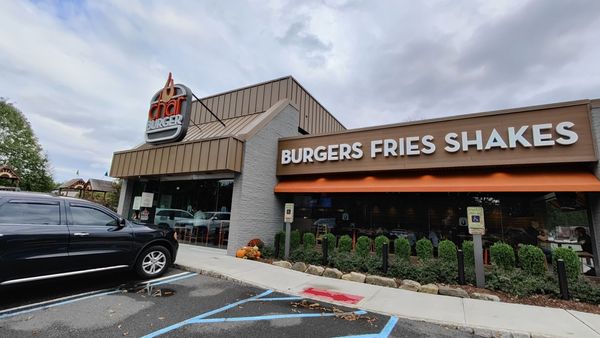 CHAR BURGER & CREAMERY - Updated March 2026 - 111 Photos & 155 Reviews ...