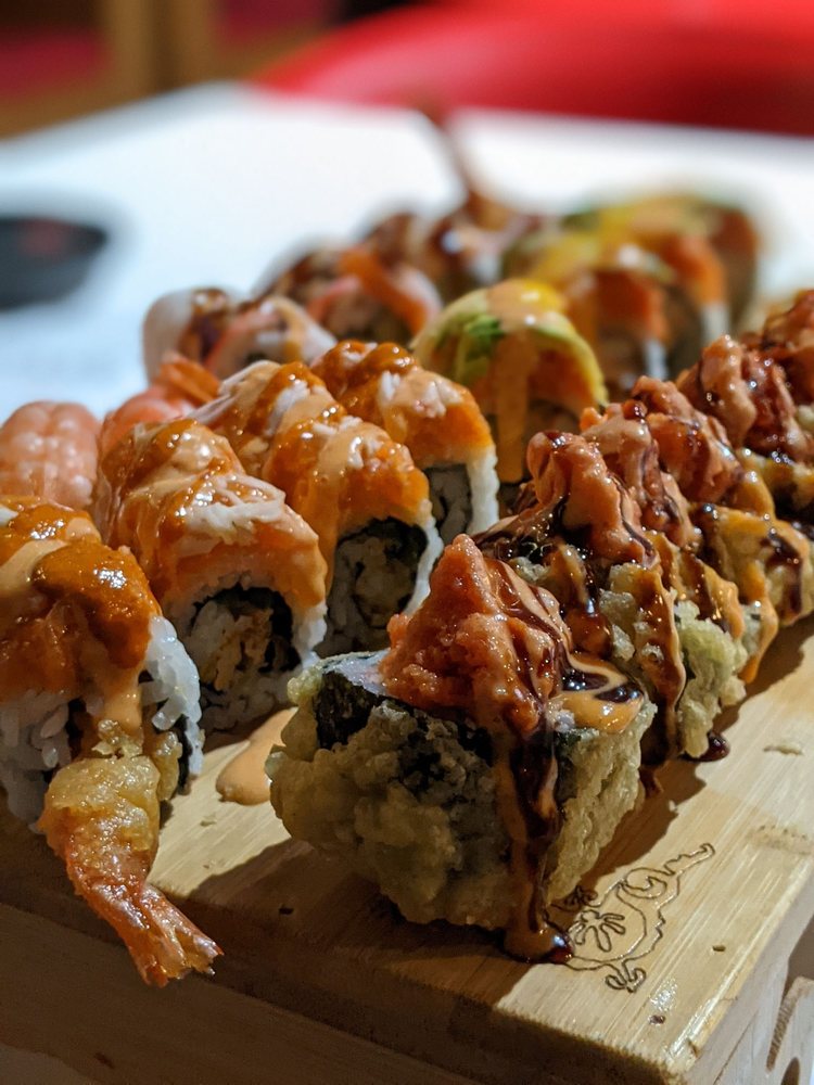 CHUBBY CATTLE HOTPOT & SUSHI - DENVER - Updated July 2024 - 1102 Photos ...