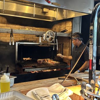 RED ASH - Updated January 2025 - 2372 Photos & 1401 Reviews - 303 ...