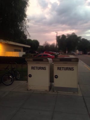 LAKESIDE LIBRARY - Updated January 2026 - 15 Photos & 19 Reviews ...