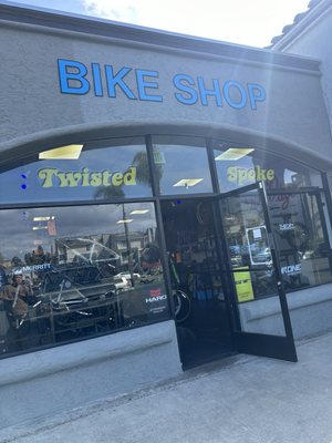 THE TWISTED SPOKE - Updated December 2025 - 22 Photos & 11 Reviews ...