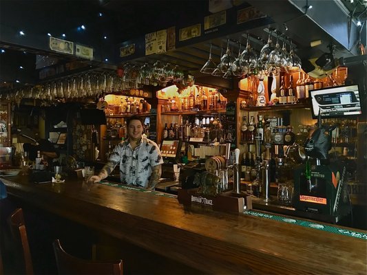 ELEVENTH STREET PUB - 44 Photos & 133 Reviews - 1041 W Peachtree St NW ...