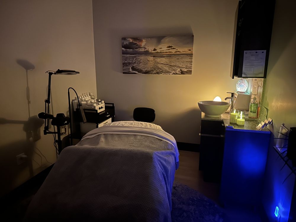 SKIN IS IN ESTHETICS - Updated October 2025 - Request an Appointment ...