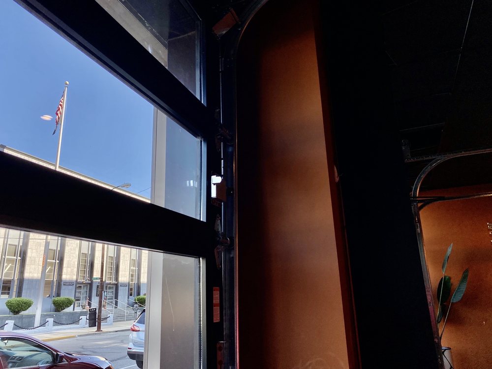 STONE BRIDGE BREWING COMPANY - 36 Photos & 24 Reviews - 104 Franklin St ...