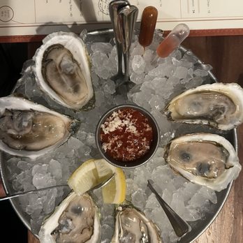 SKIPJACK OYSTER - Updated December 2025 - 30 Photos - 310 E 5th St ...
