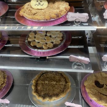 PIE SNOB - Updated October 2025 - 230 Photos & 283 Reviews - 3933 East ...