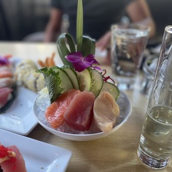 THE COWFISH SUSHI BURGER BAR - Updated September 2024 - 2415 Photos ...