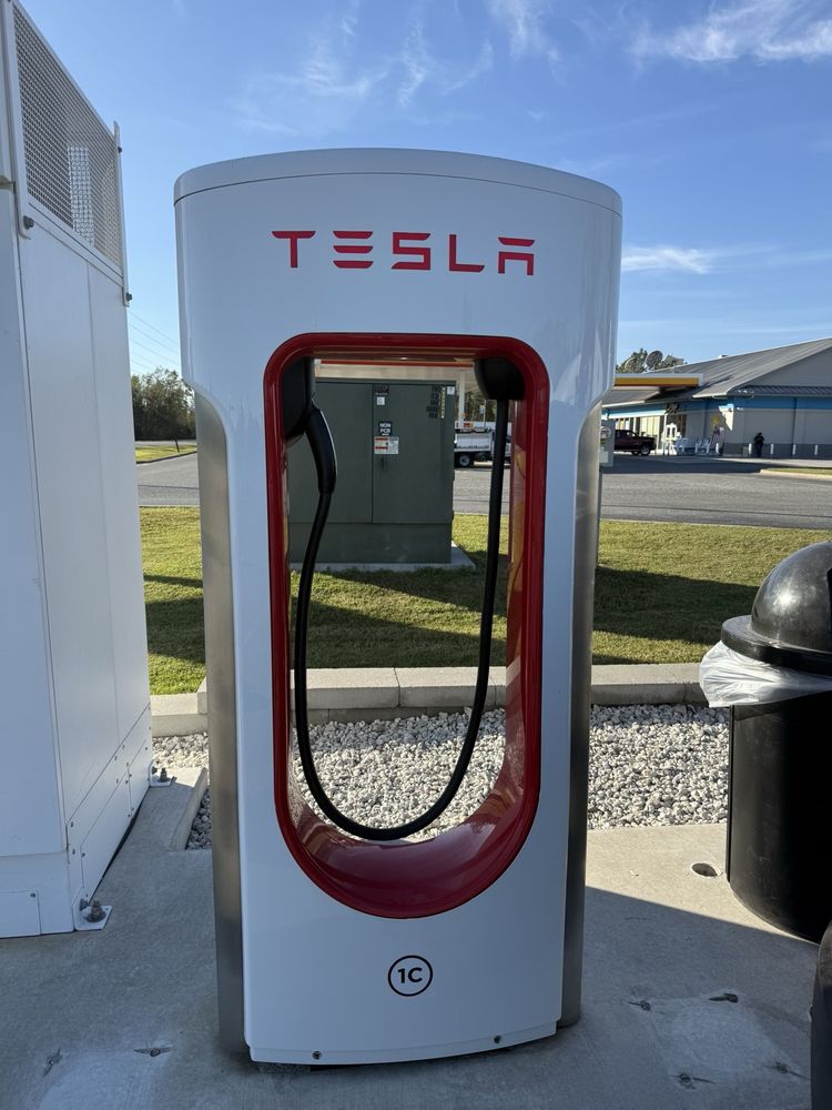 TESLA SUPERCHARGER - Updated June 2025 - 6723 US-129, Jasper, Florida ...
