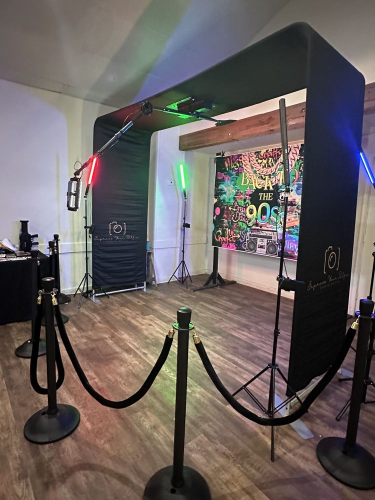 EXPRESS YOUR SELFIE 360 PHOTO BOOTH - Updated April 2024 - Request a ...