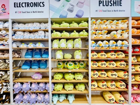 MINISO - Updated June 2024 - 50 Photos & 21 Reviews - 2263 S Wentworth ...