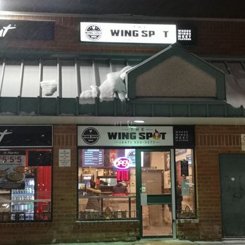THE WING SPOT - Updated December 2025 - 32 Photos & 25 Reviews - 31 Tapscott Road, Toronto ...