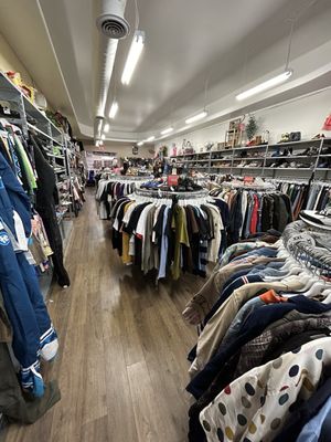 BUFFALO EXCHANGE - Updated January 2026 - 34 Photos & 25 Real Reviews ...