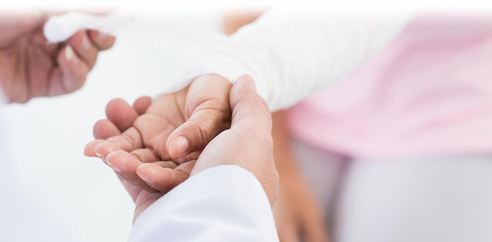 COMPREHENSIVE HAND SURGERY CENTER - Updated December 2025 - 2819 N ...