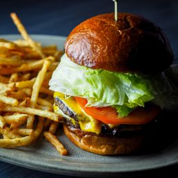 90TH MERIDIAN KITCHEN & BAR - Updated July 2025 - 118 Photos & 29 ...