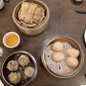 EDGEMONT PALACE - Updated May 2025 - 44 Photos - 45 Edenwold Dr NW ...