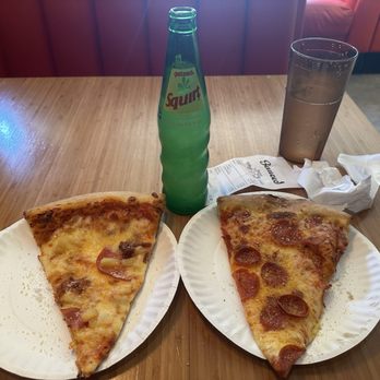 SAUCED ON PASEO - Updated September 2025 - 177 Photos & 237 Reviews ...