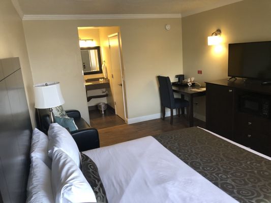 HISTORIC LINCOLN INN - Updated October 2025 - 15 Photos - 413 Main St ...