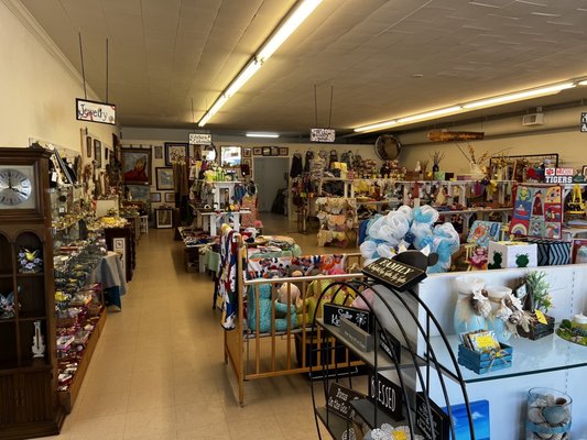 THE SENIOR COUNTRY STORE - Updated October 2025 - 6031 Old US Hwy 52 ...