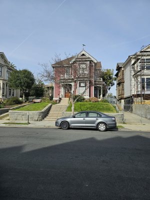 THE CHARMED HOUSE - Updated June 2026 - 31 Photos - 1329 Carroll Ave ...