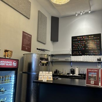 DRUM ROLL WINE - Updated October 2025 - 48 Photos & 16 Reviews - 911 S ...