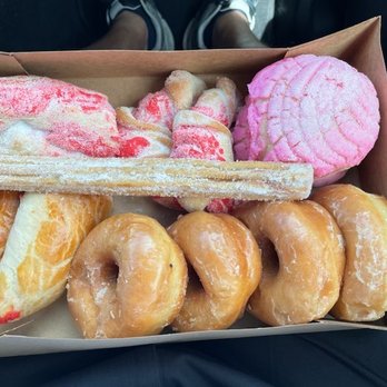 LA ESTRELLA BAKERY - Updated October 2025 - 86 Photos & 150 Reviews ...