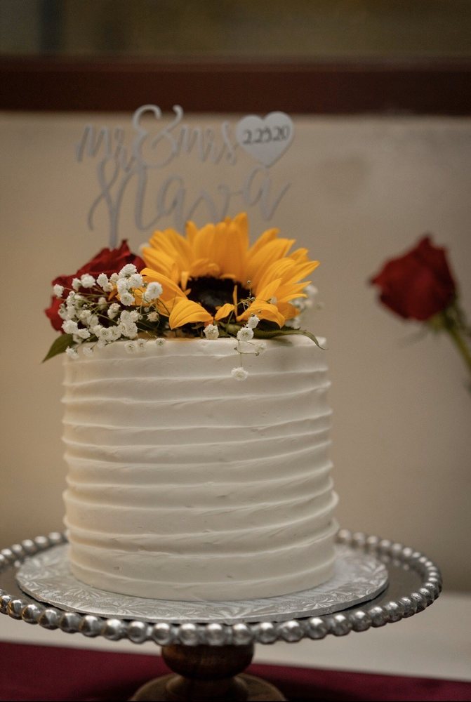 DIVINE PASTRY SHOP - Updated June 2024 - 37 Photos & 10 Reviews - Simi ...