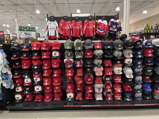 DICK’S SPORTING GOODS - 18 Photos & 59 Reviews - 6601 Springfield Mall ...