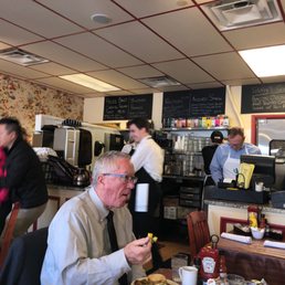 DOWNTOWN CAFE - Updated July 2025 - 251 Photos & 337 Reviews - 606 N ...