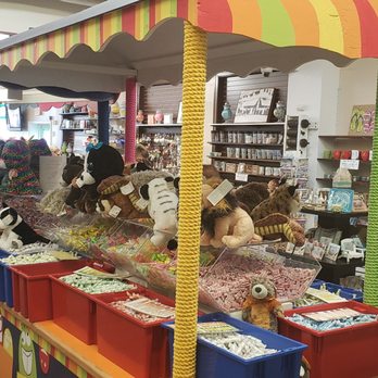 SHRIVER’S SALT WATER TAFFY & FUDGE - Updated August 2025 - 102 Photos ...