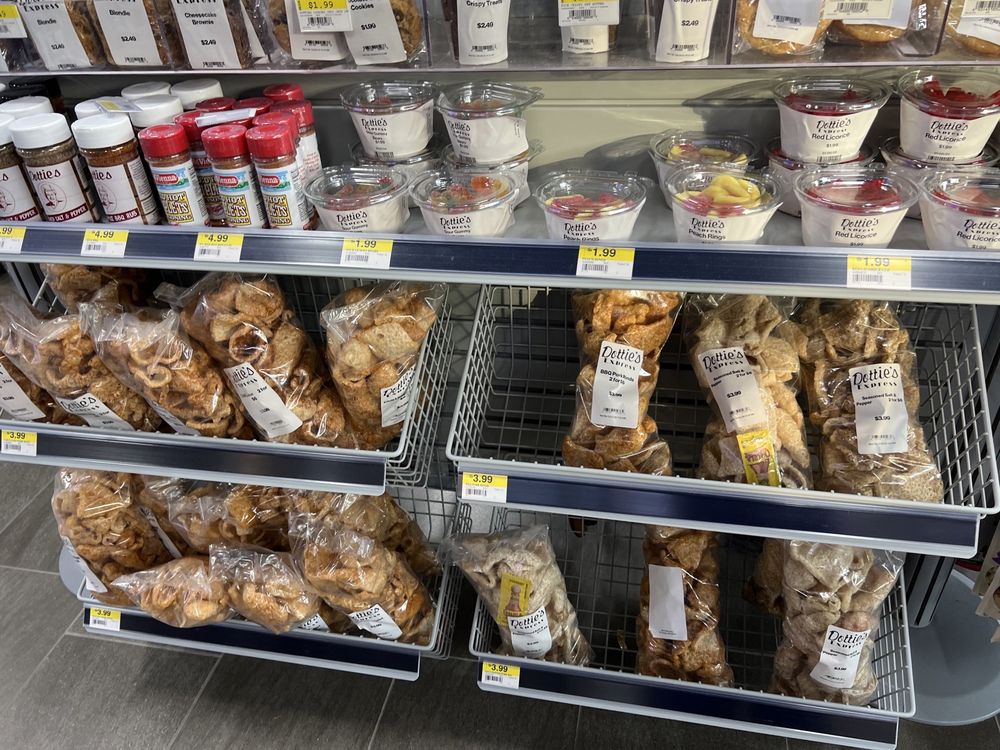 SHELLY’S SMASH BURGERS - Updated October 2025 - 18 Photos & 21 Reviews ...