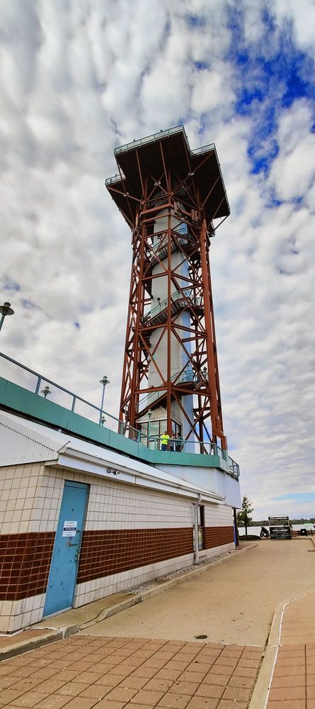 BICENTENNIAL TOWER - Updated June 2024 - 59 Photos & 18 Reviews - 1 ...