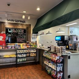 DAIRY COTTAGE - Updated March 2025 - 102 Photos & 111 Reviews - 328 W ...