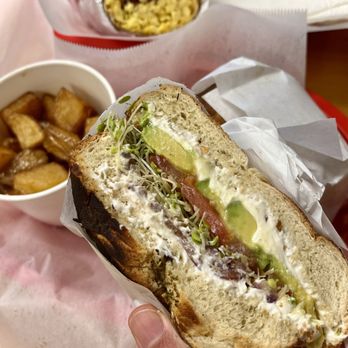 FRESH TWISTED CAFE - Updated January 2026 - 221 Photos & 620 Reviews ...