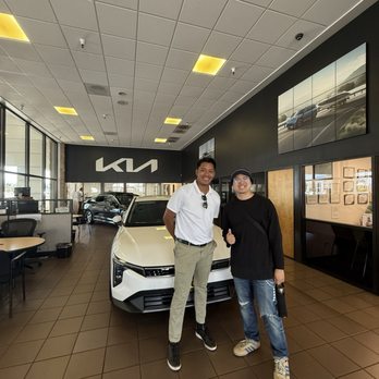 CAPITOL KIA - Updated December 2025 - 179 Photos & 1116 Reviews - 755 ...