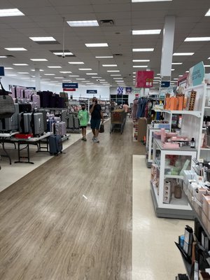 MARSHALLS - Updated November 2025 - 13 Photos - Comerio Blvd & Expo De ...