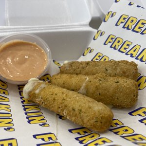 POULET ROUGE - Updated November 2025 - 14 Photos - 2656 Rue Ontario E ...