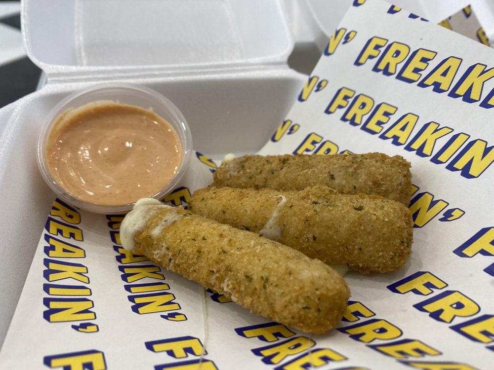 FREAKIN’ - Updated December 2025 - 6530 Avenue Somerled, Montréal ...