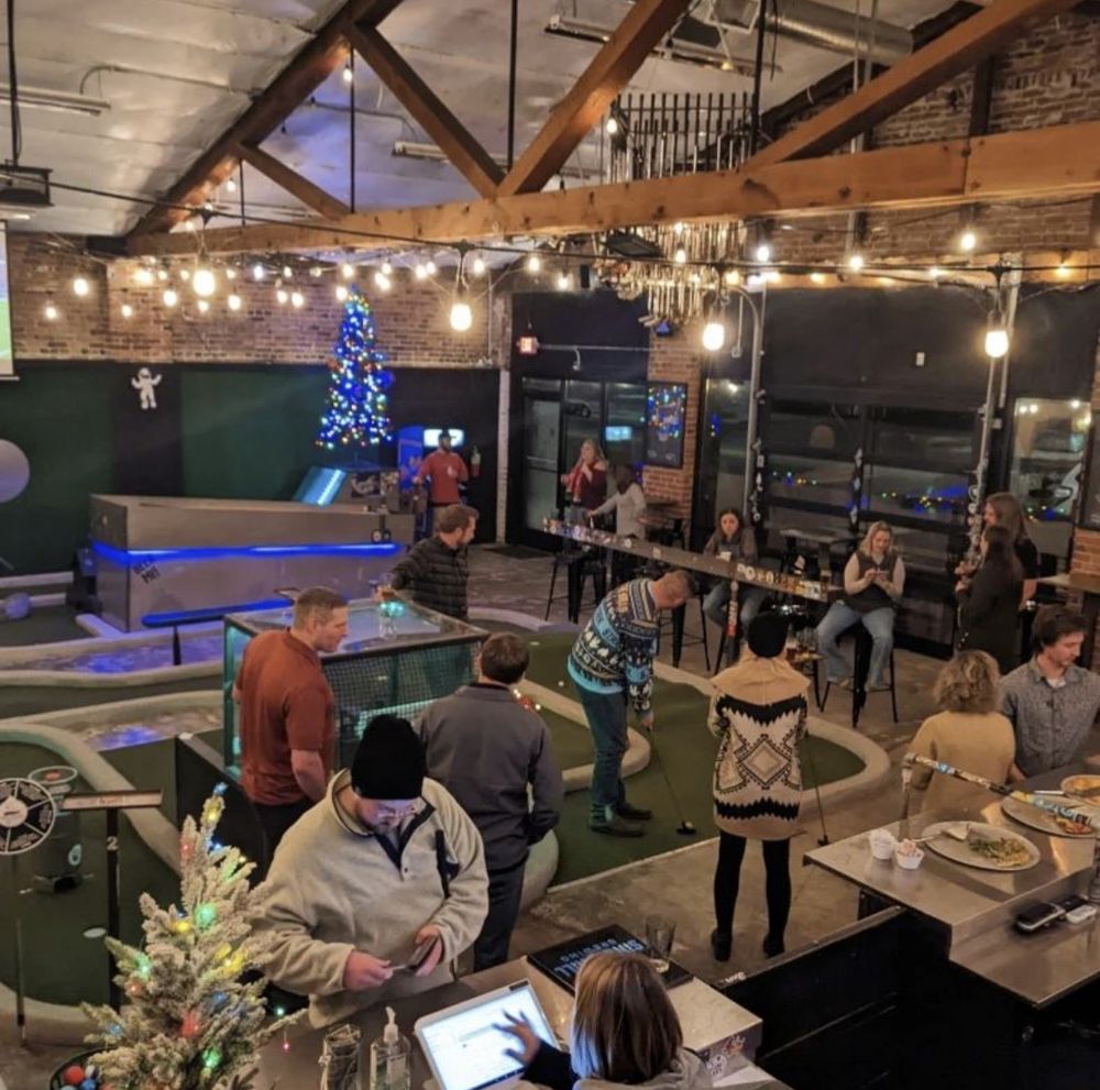 TAP & PUTT - Updated June 2024 - 26 Photos - 246 N Wenatchee Ave ...