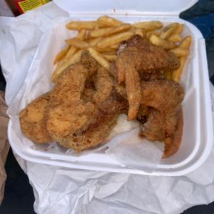 MOE’S FISH CHICKEN & GRILL - Updated April 2025 - 21 Photos & 29 ...