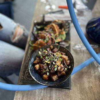 WEEZY’S - Updated September 2024 - 92 Photos & 36 Reviews - 200 Bennett ...