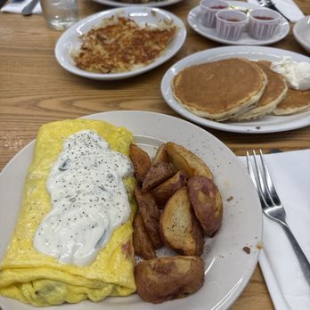 HOLLANDBERRY PANNEKOEKEN - Updated May 2025 - 443 Photos & 233 Reviews ...