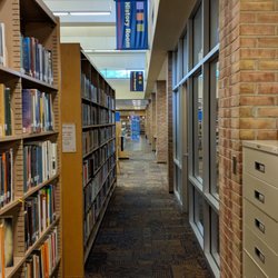 ROYAL OAK PUBLIC LIBRARY - 94 Photos & 31 Reviews - 222 E 11 Mile Rd ...
