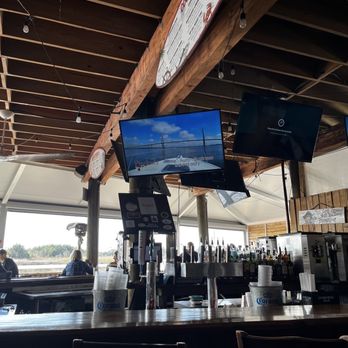 BUZZ’S ROOST - Updated January 2025 - 124 Photos & 142 Reviews - 911 ...