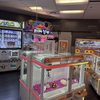 KIDDLETON - Updated June 2025 - 91 Photos & 52 Reviews - 335 E 2nd St ...