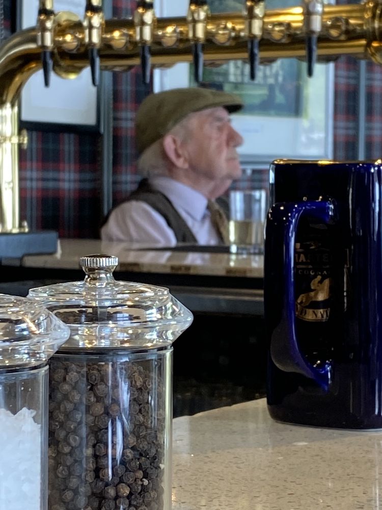 THE BALMORAL BAR - Updated April 2025 - 1 Netherly Place, Ballater ...