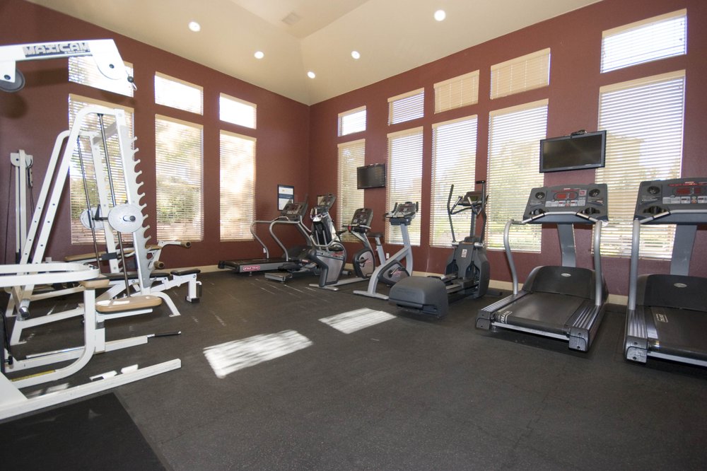 THE LEGACY AT HIGHLANDS RANCH - 31 Photos - 355 W Burgundy St ...