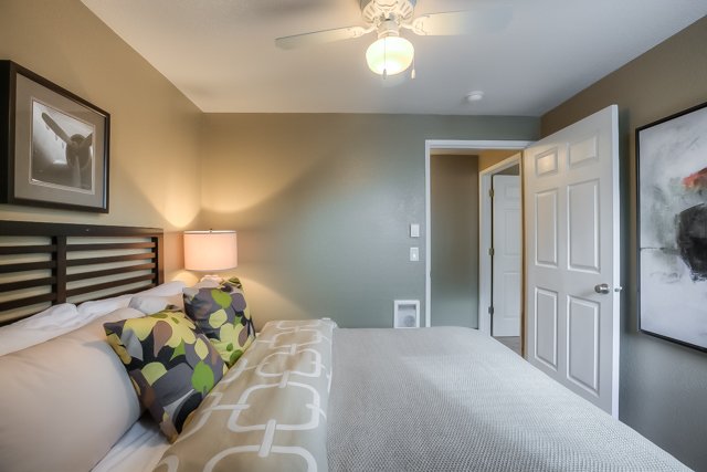 PARKSIDE APARTMENT HOMES - 12 Photos - 2831 SE Palmquist Rd, Gresham ...