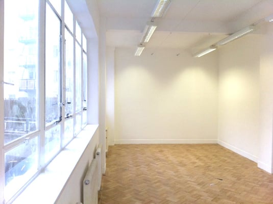 BOW ROAD - Updated March 2025 - 16 Photos - Bow Rd, London, United ...