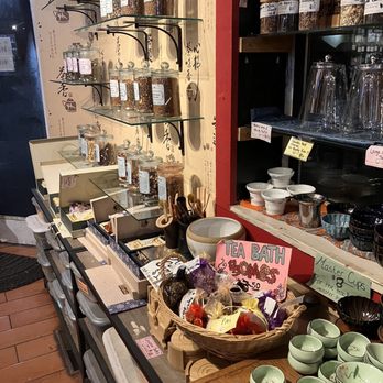 YELLOW MOUNTAIN TEA HOUSE - Updated September 2025 - 603 Photos & 411 ...